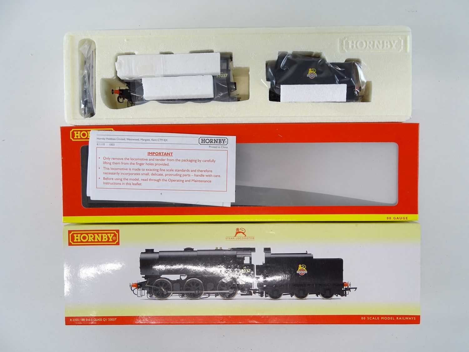 Lot 374 - A HORNBY OO Gauge R2355 class Q1 steam