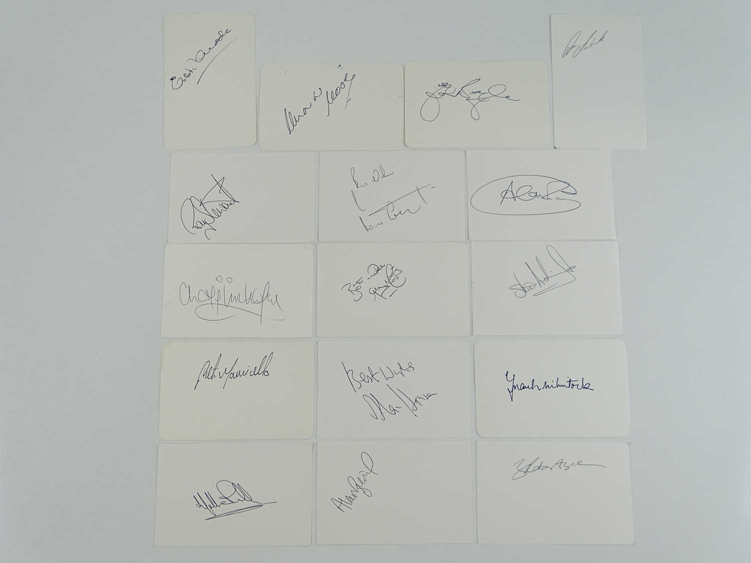 Lot 191 - FOOTBALL: A mixed group of signed cards