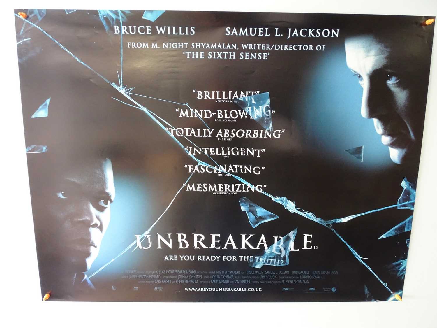 Lot 132 - UNBREAKABLE (2000) - A pair of UK film