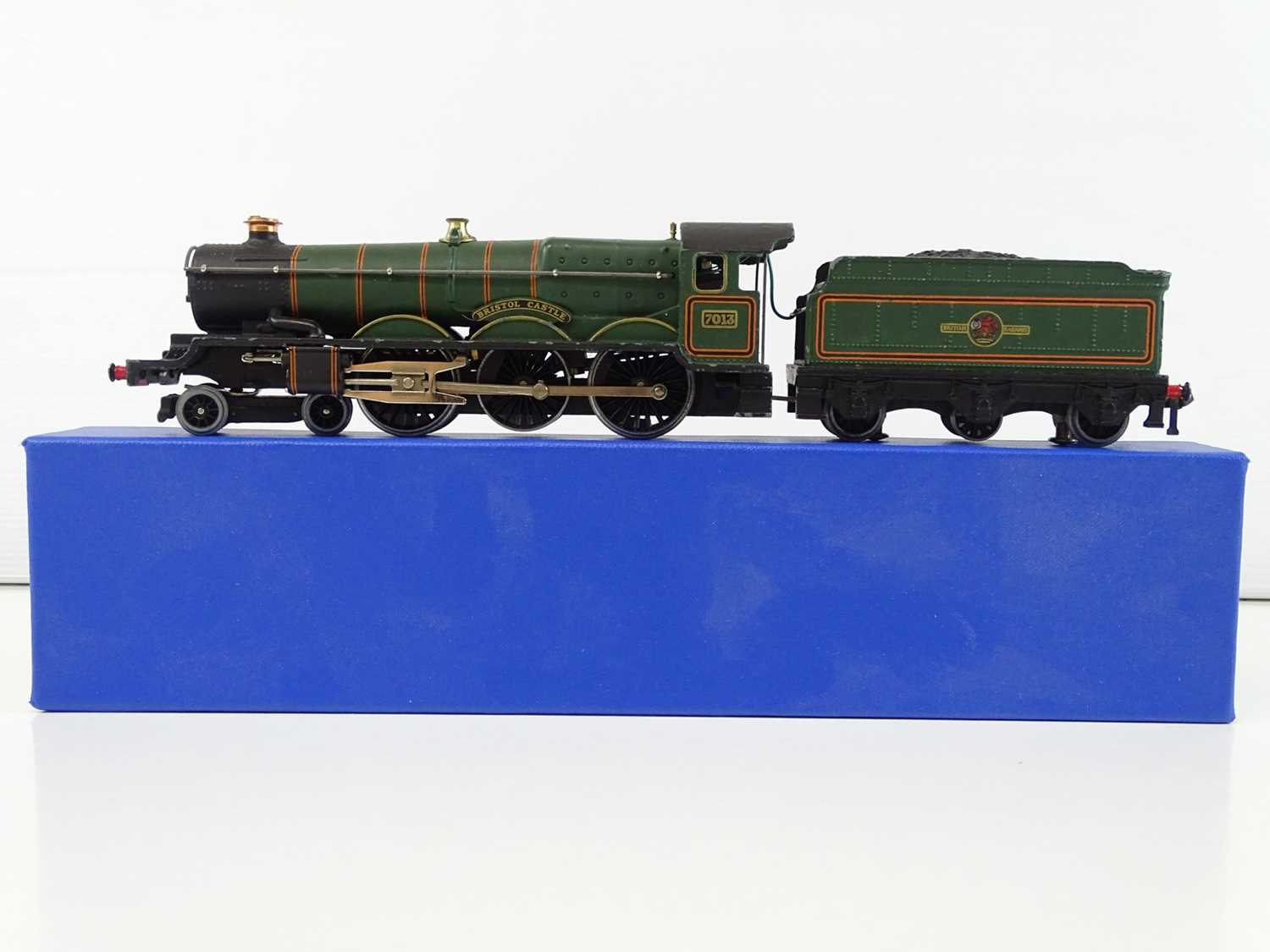 Lot 391 - A HORNBY DUBLO EDLT20 OO gauge 3-rail Castle