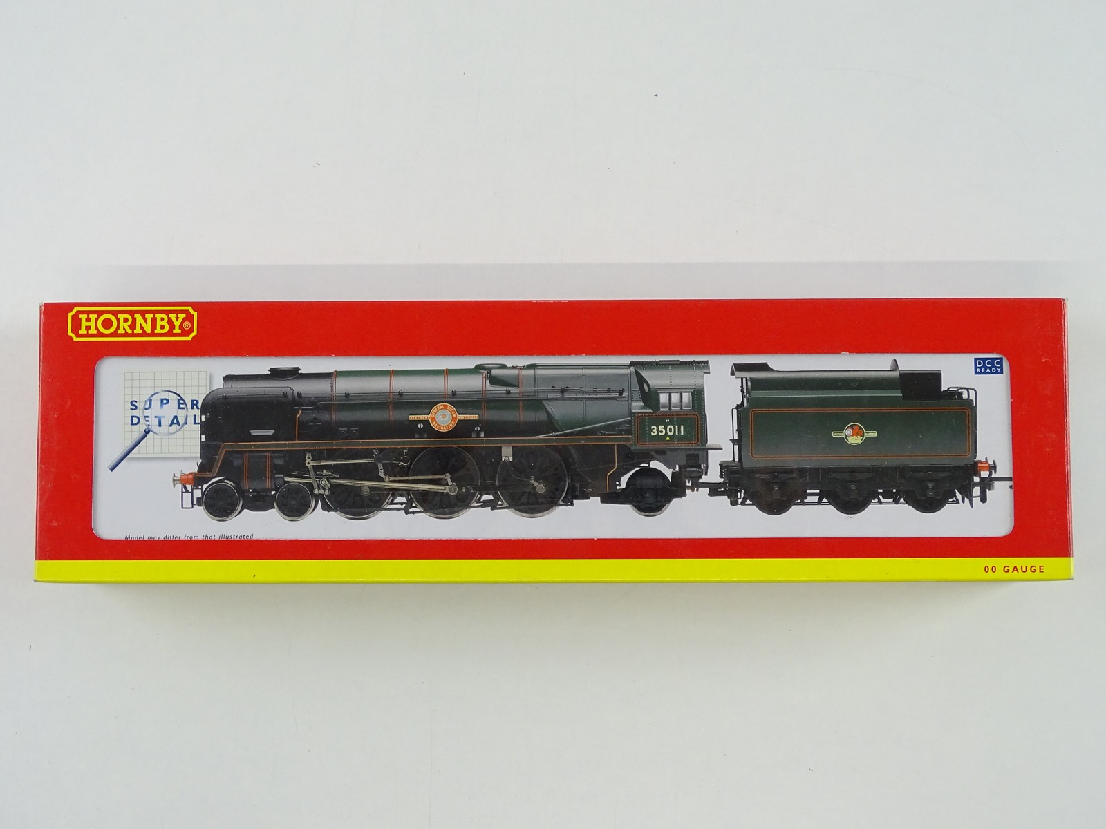 Lot 465 - A HORNBY OO gauge R2466 Rebuilt Merchant