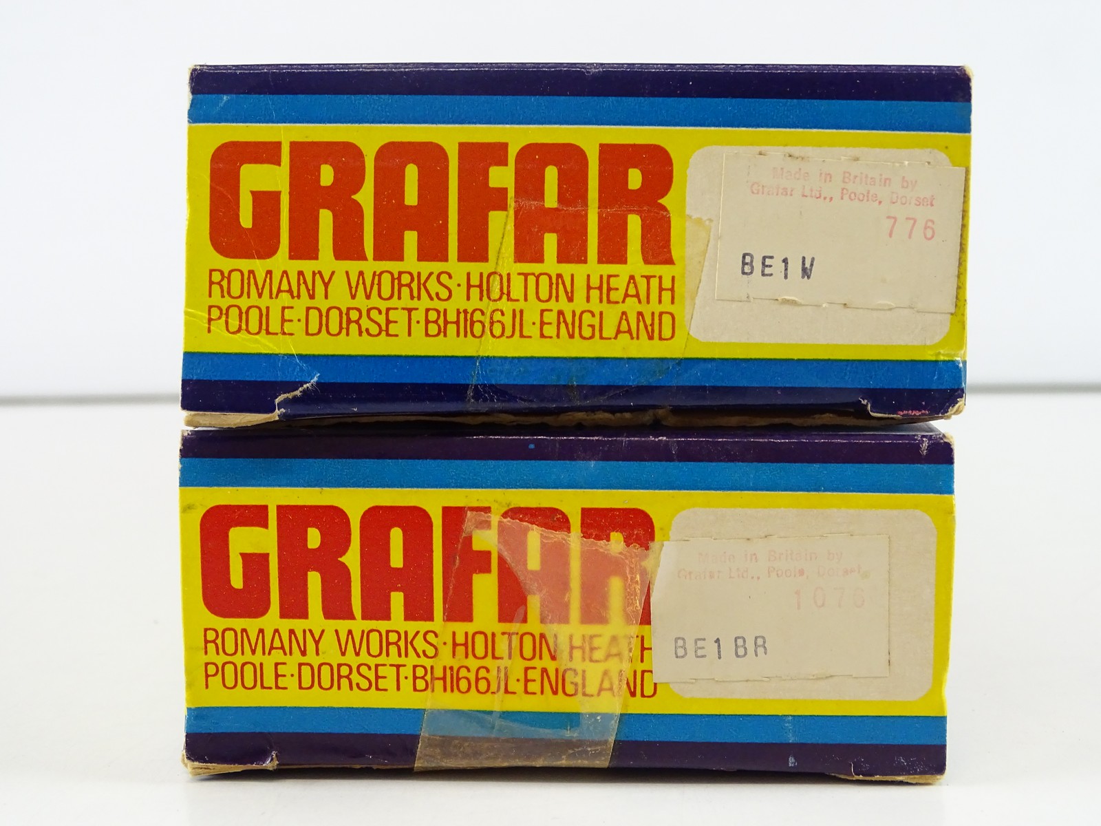 Lot 512 - A pair of GRAHAM FARISH (GRAFAR) OO gauge