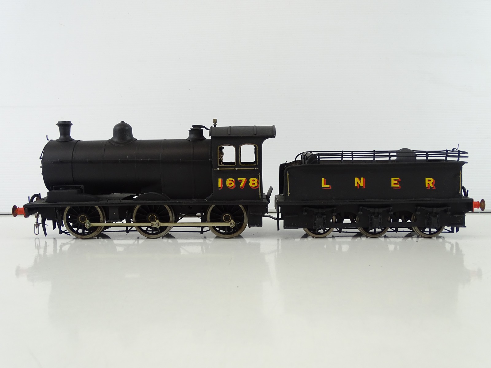 Lot 595 - A finescale O gauge kitbuilt class J26 0-6-0