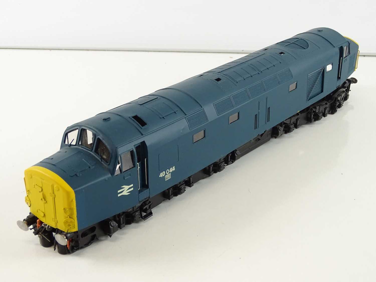 Lot 625 - A finescale O gauge kitbuilt class 40 diesel