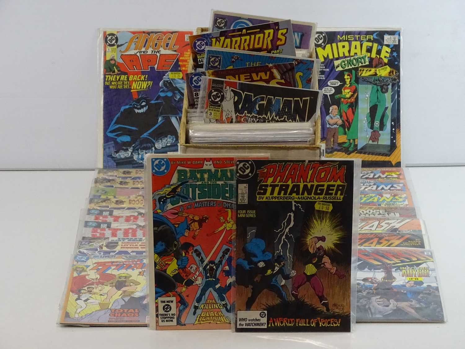 Lot 510 - EXCALIBUR LUCKY DIP JOB LOT 330+ COMICS - DC,