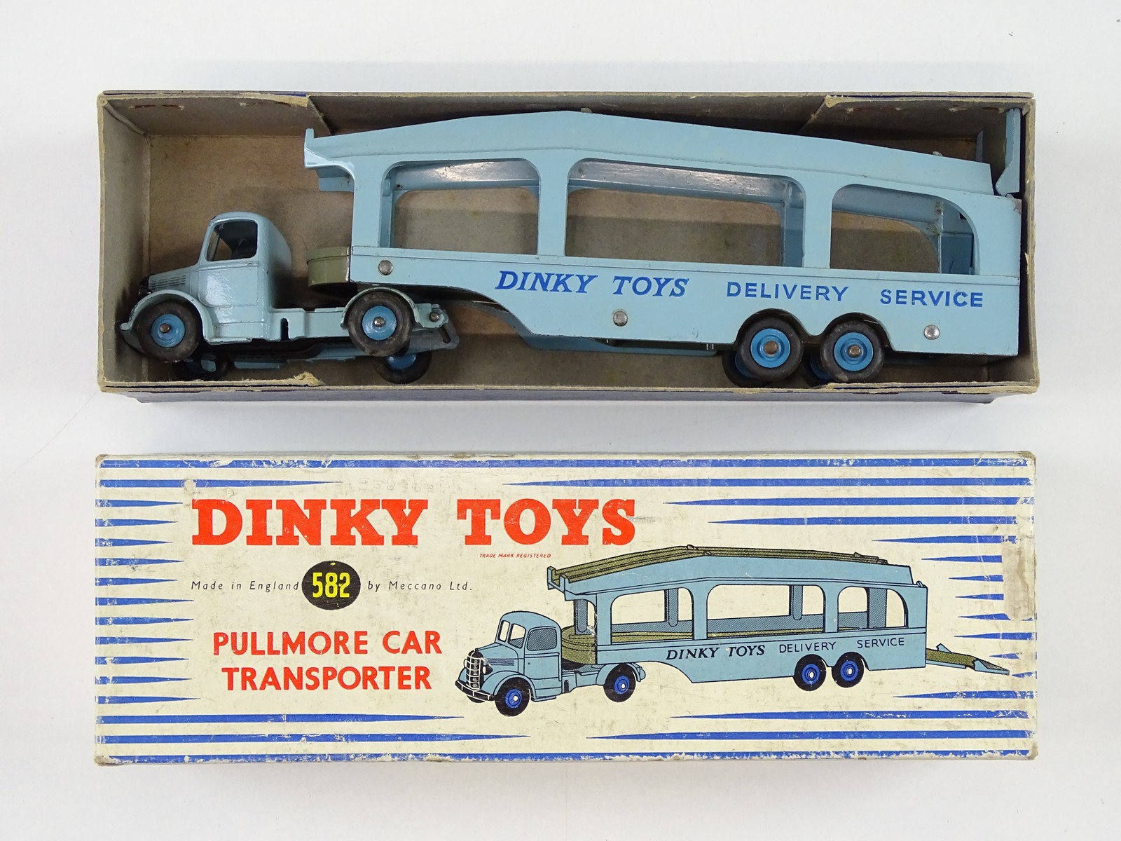 Lot 137 - A DINKY Toys 582 Pullmore Car Transporter in
