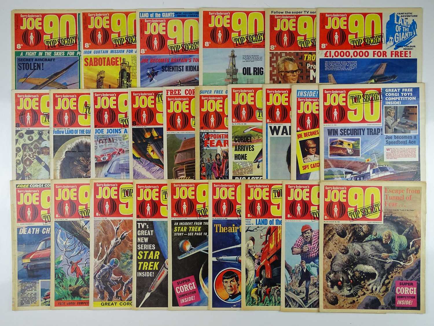 Lot 535 - JOE 90 - A large group of magazines
