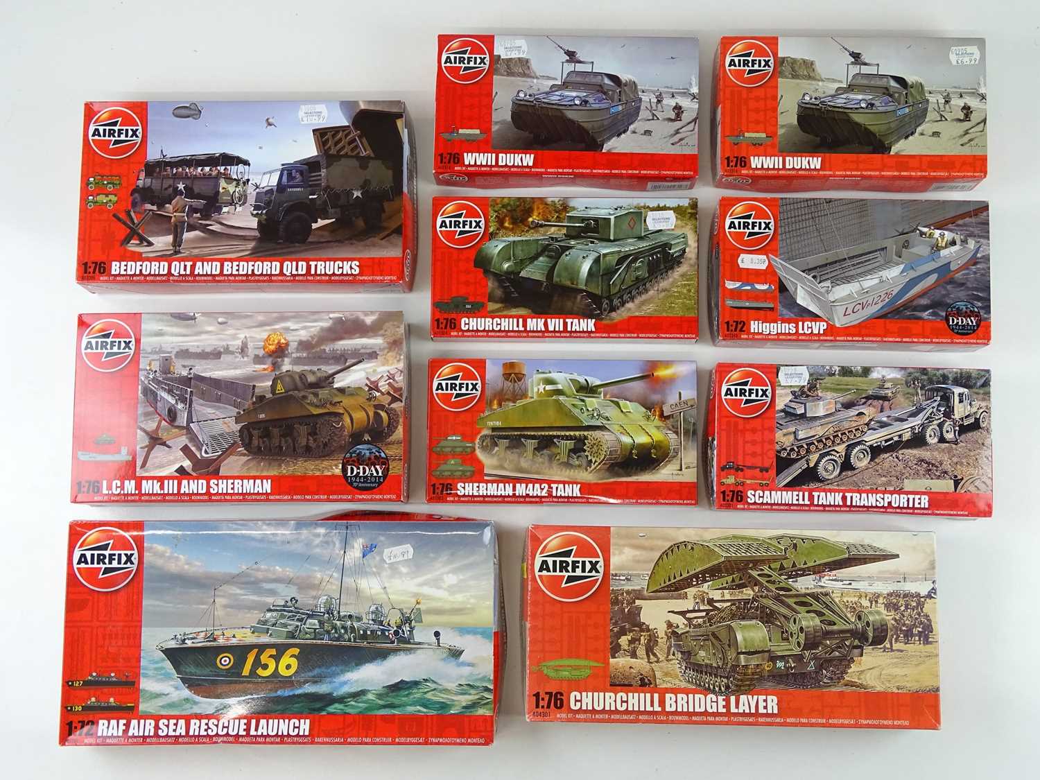 Lot 110 - A group of 1:76 and 1:72 scale unbuilt