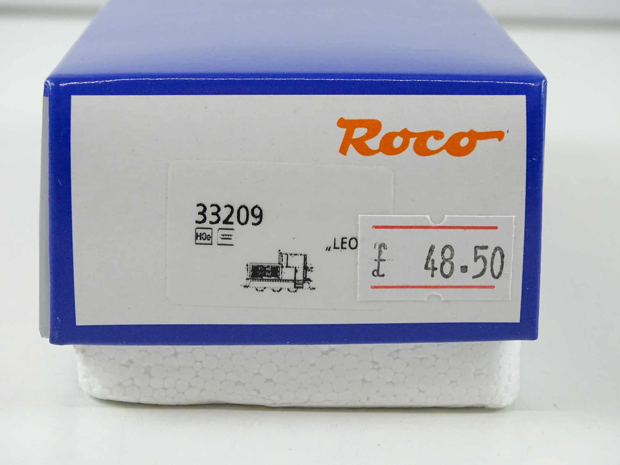 Lot 173 - A ROCO HOe/009 diesel locomotive together