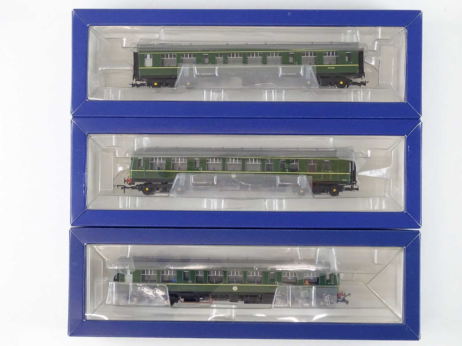 Lot 405 - A BACHMANN OO gauge 32-911A Class 108 3-car