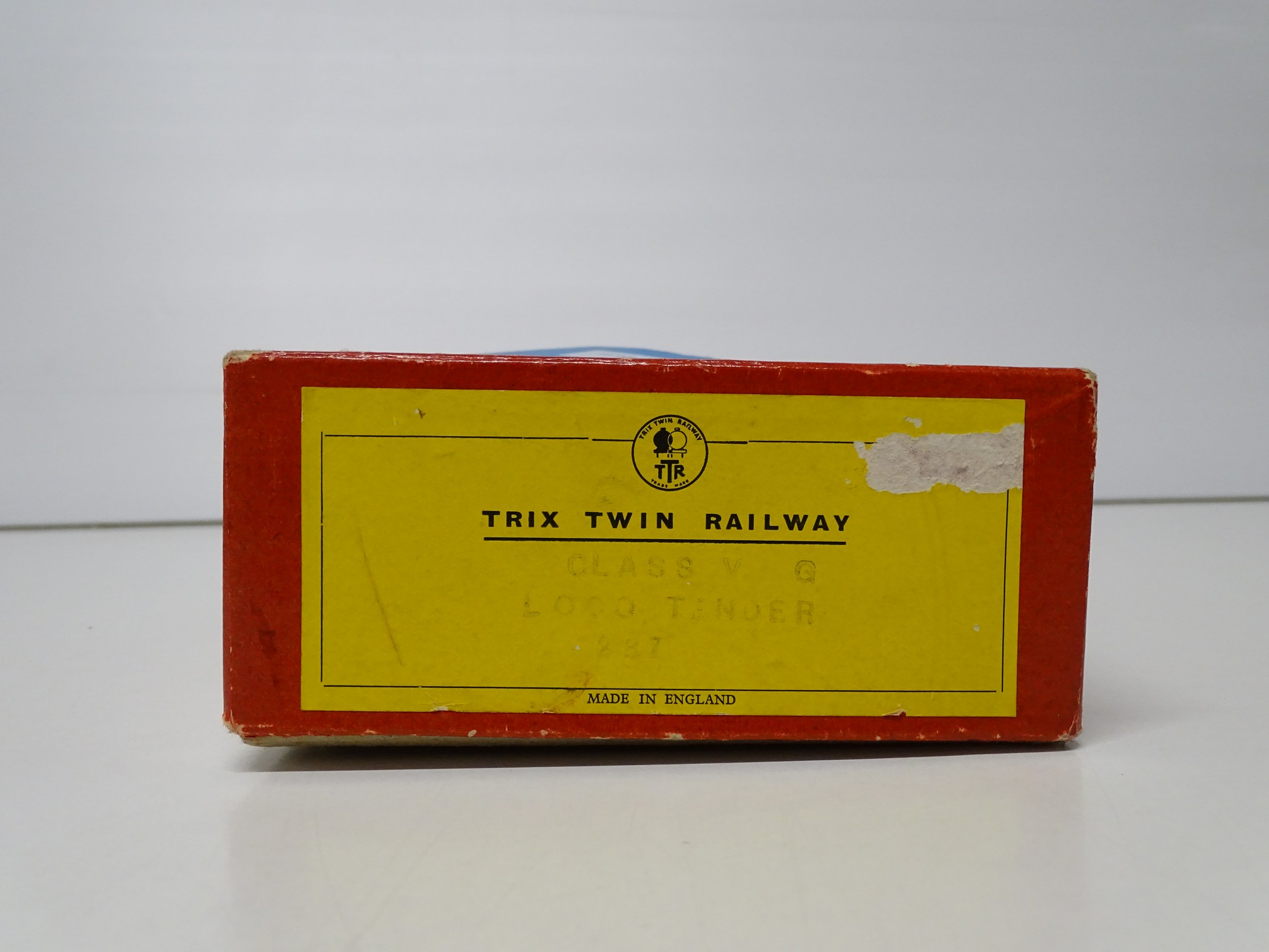 Lot 570 - A TRIX TWIN Class 5 steam locomotive and