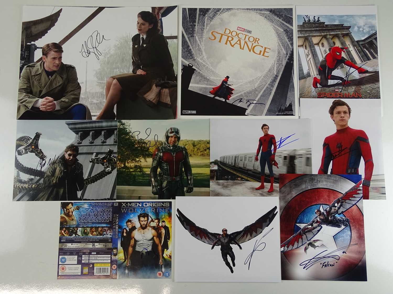 Lot 104 - SUPERHEROES: A group of signed photographs