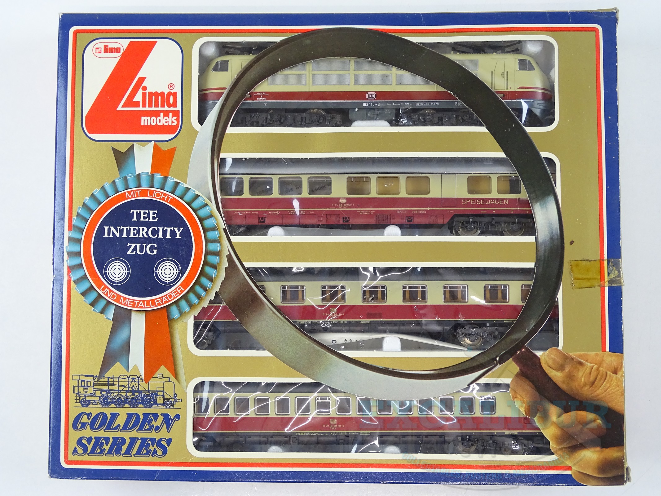 Lot 137 - A LIMA HO gauge TEE passenger train pack