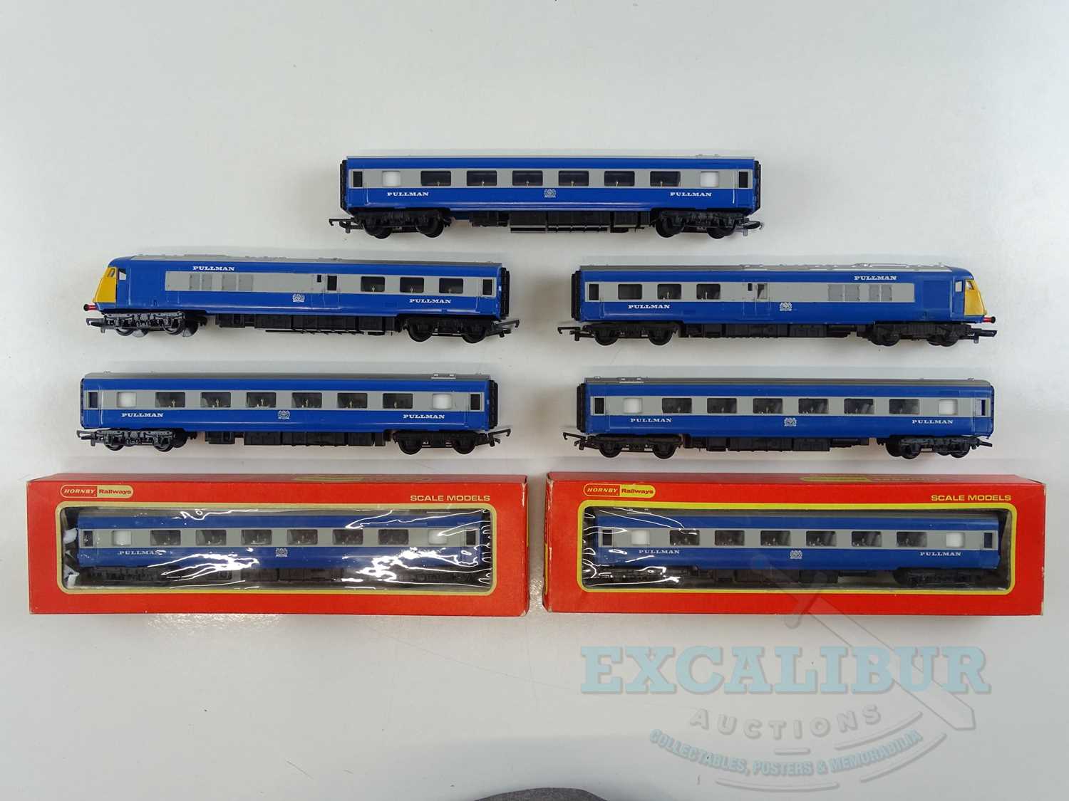 Lot 318 - A group of TRI-ANG OO gauge Blue Pullman
