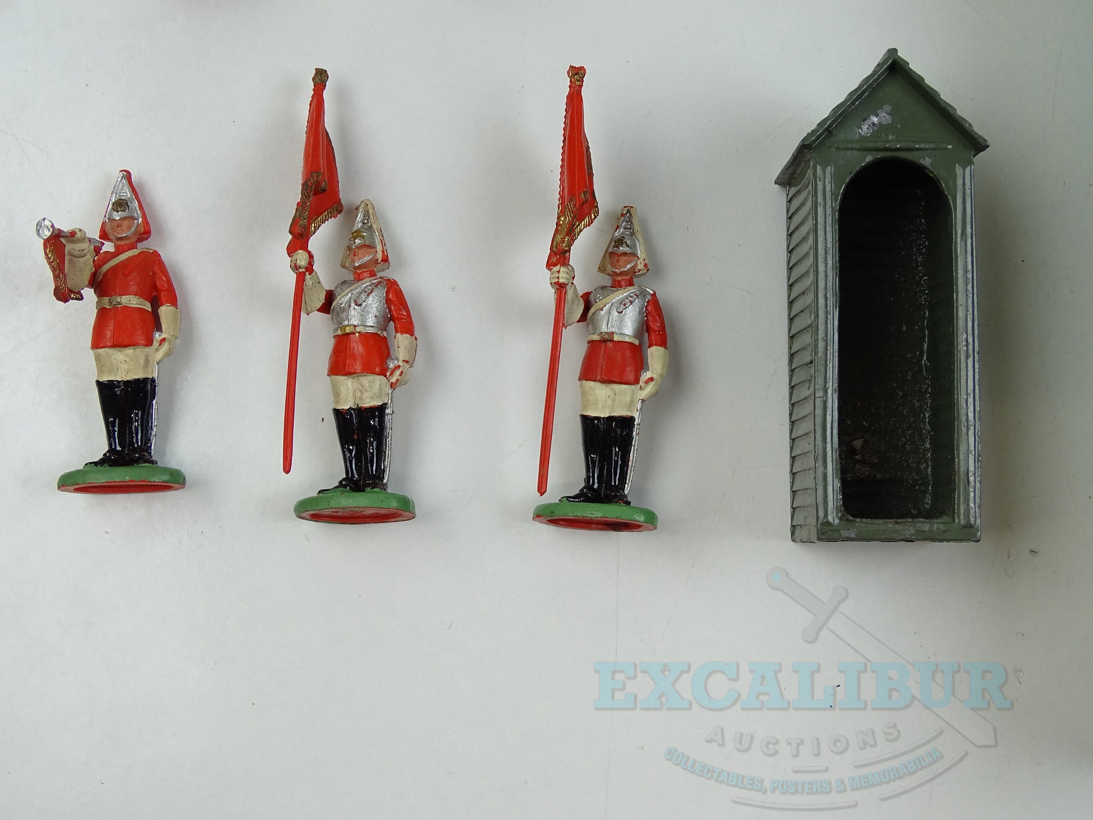 Lot 45 - A TRI-ANG wooden fort in original box