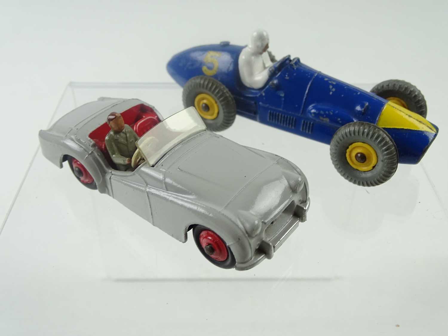 Lot 200 - A pair of unboxed DINKY cars, lot consists