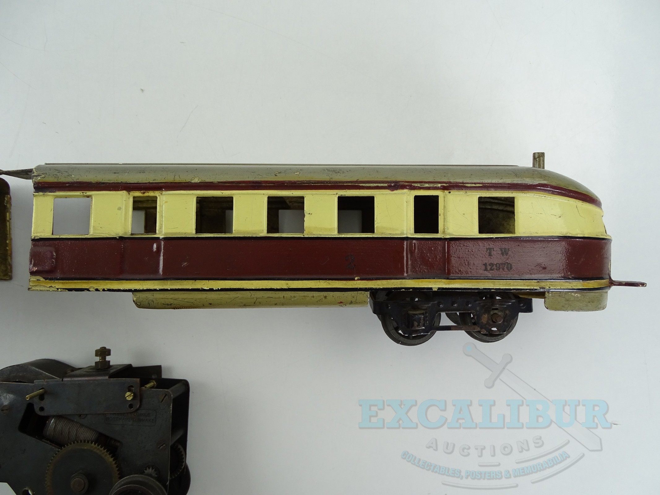 Lot 722 - A MARKLIN O gauge TW12970 'Flying Hamburger'