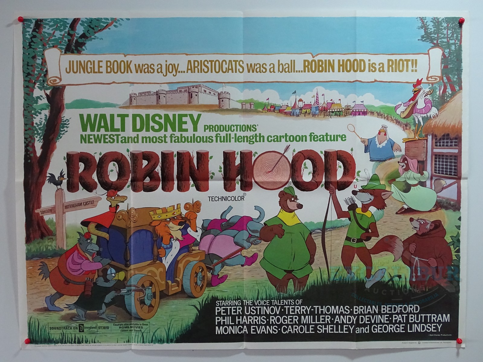 Lot 204 - WALT DISNEY - ROBIN HOOD (1973) - A group of
