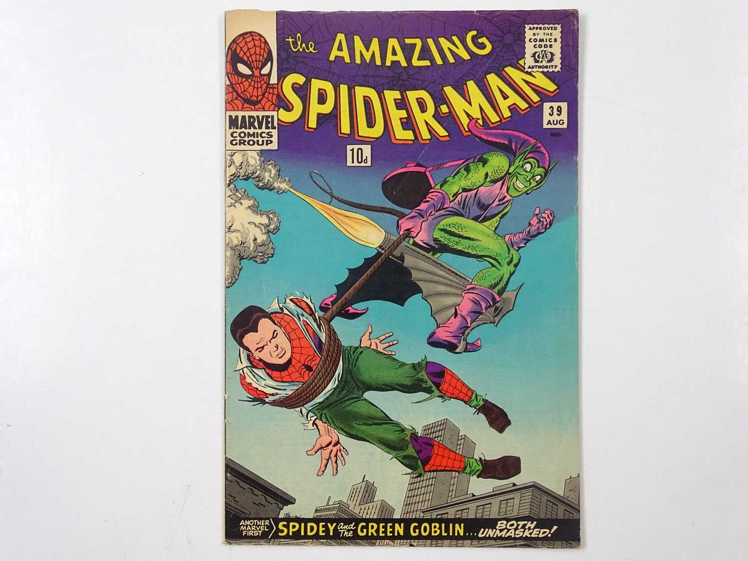 Lot 200 - AMAZING SPIDER-MAN #39 - (1966 - MARVEL - UK