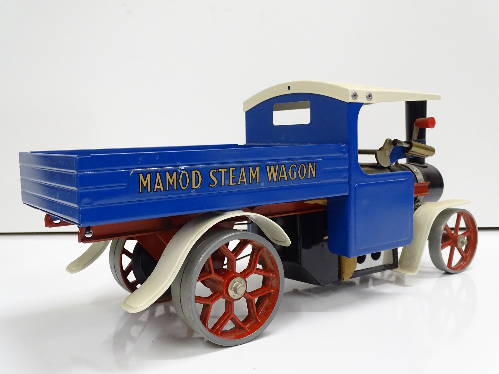 Lot 228 - A MAMOD live steam Steam Wagon in blue/white