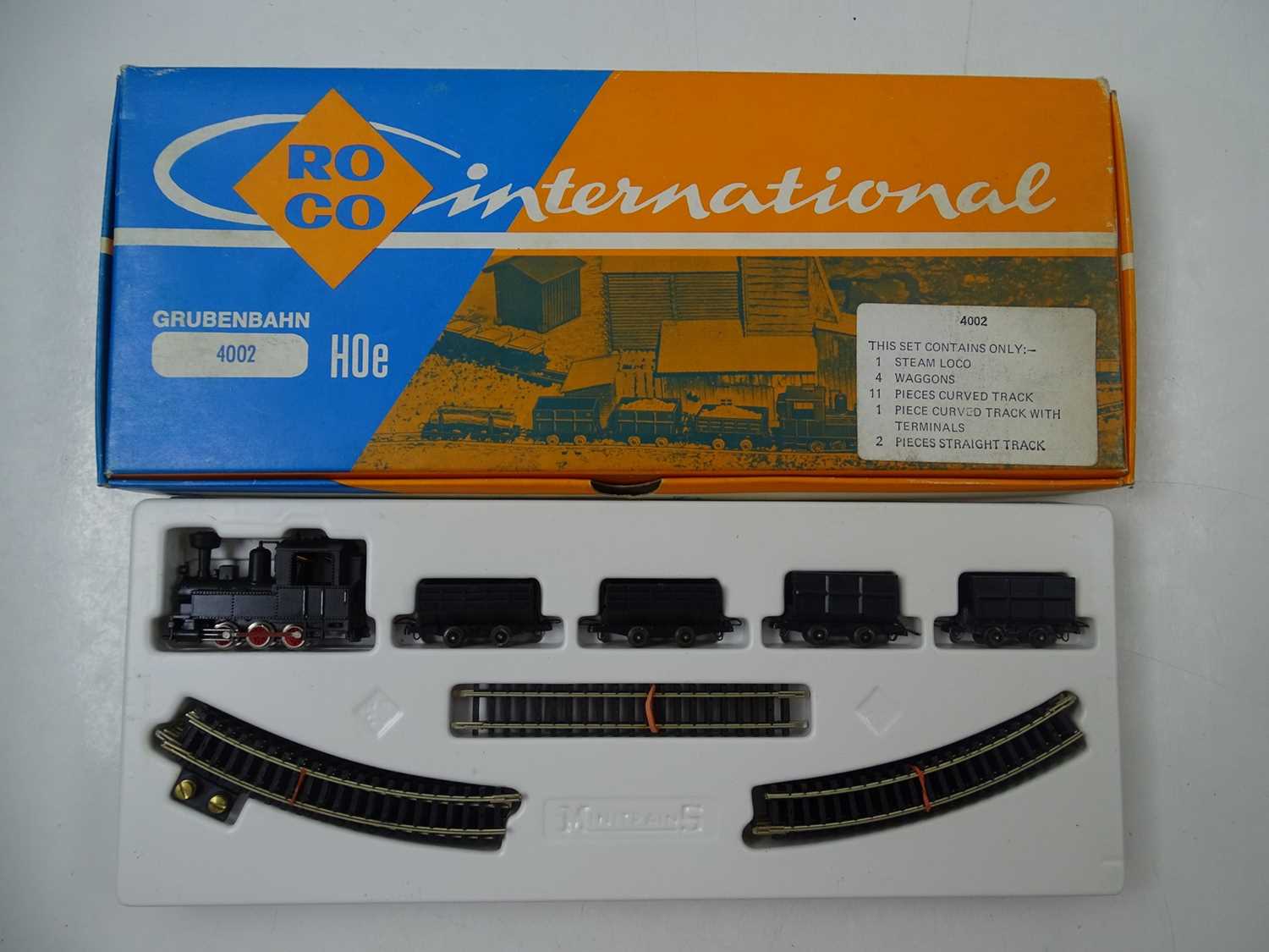 Lot 247 - A ROCO HOe scale 4002 mining railway set