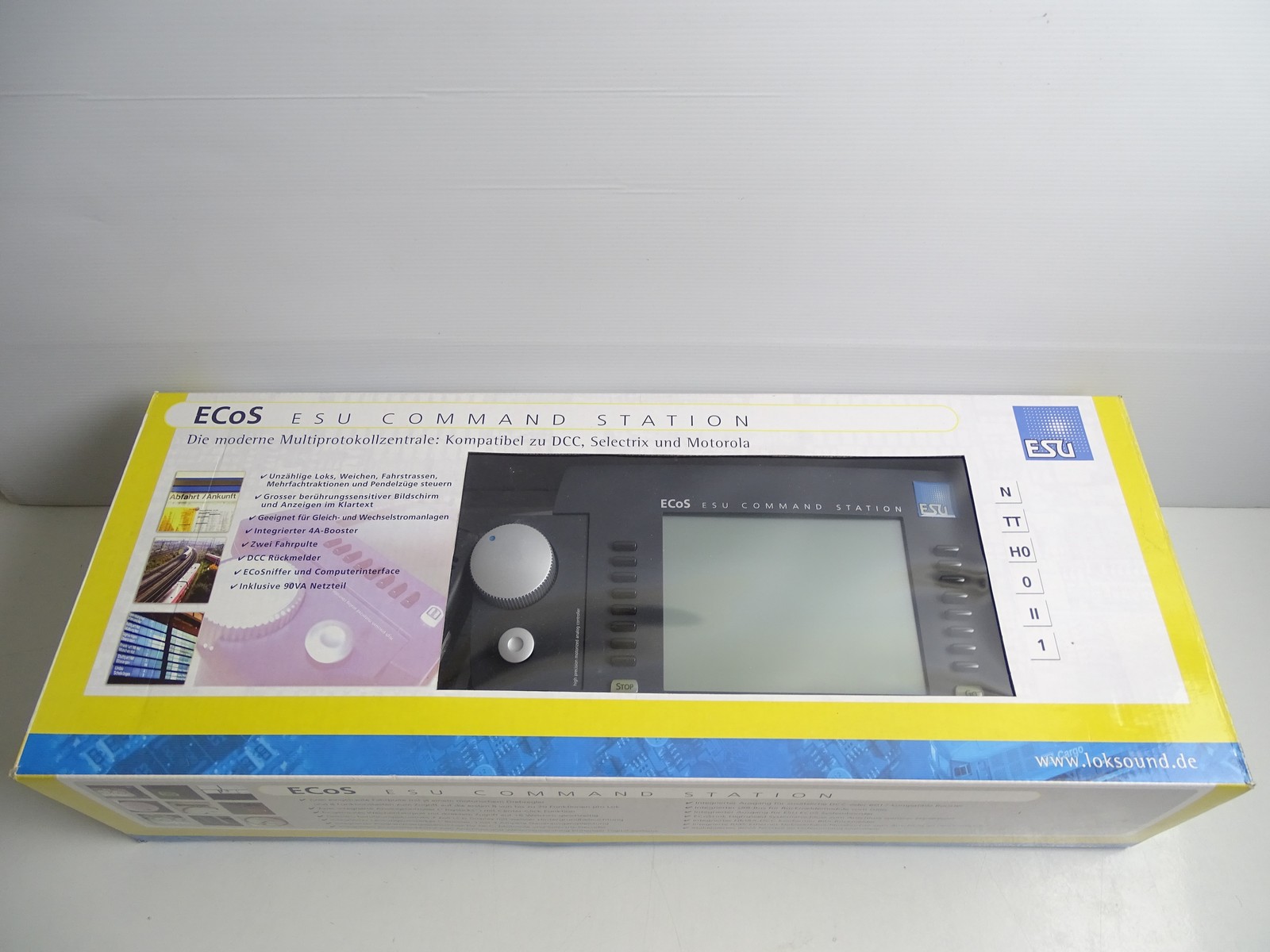 Lot 291 - An ESU ECOS Command Station DCC control