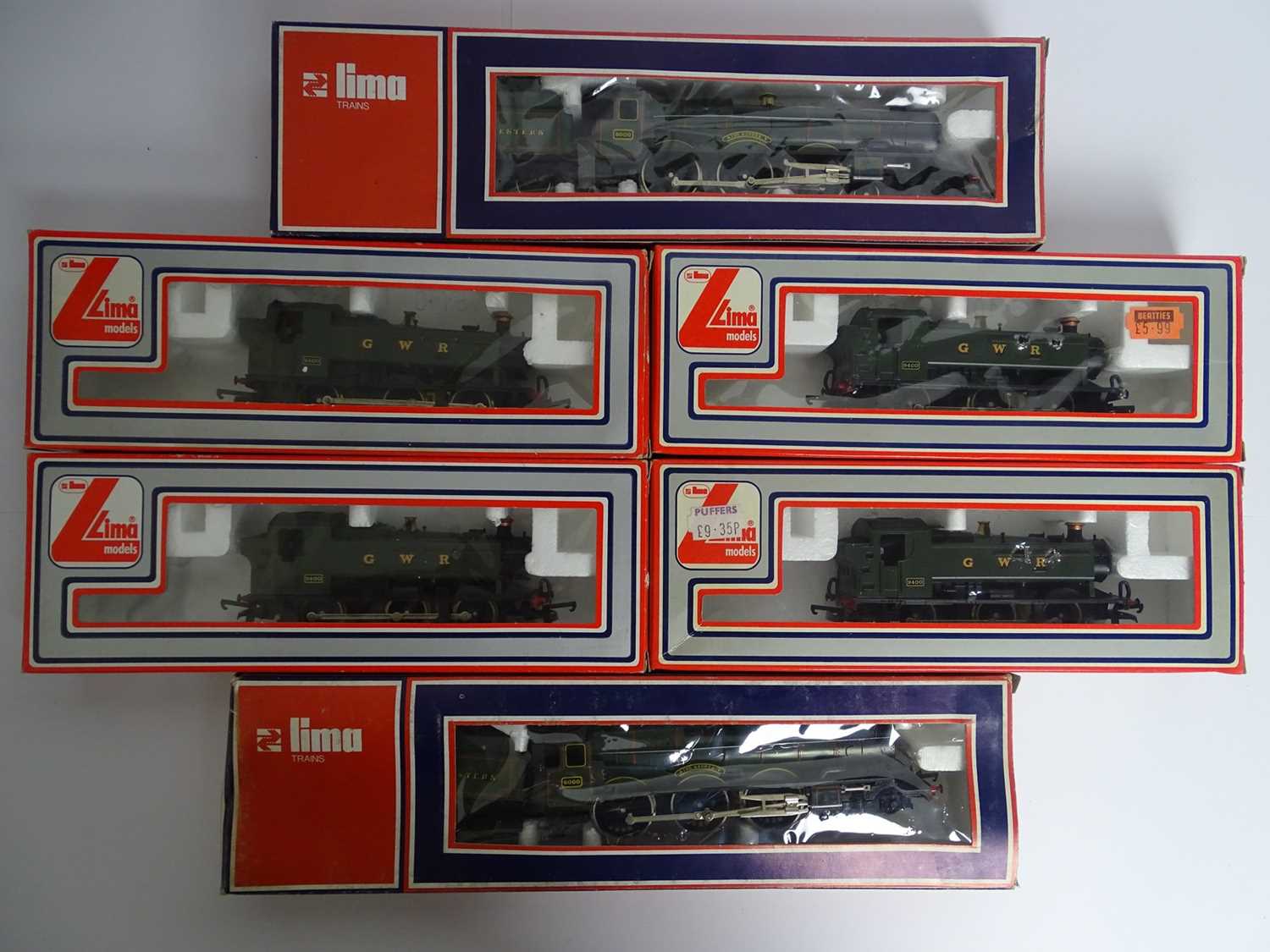Lot 325 - A group of LIMA OO gauge steam locomotives