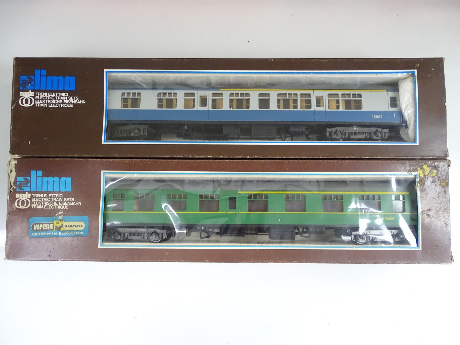 Lot 546 - A group of LIMA O gauge rolling stock