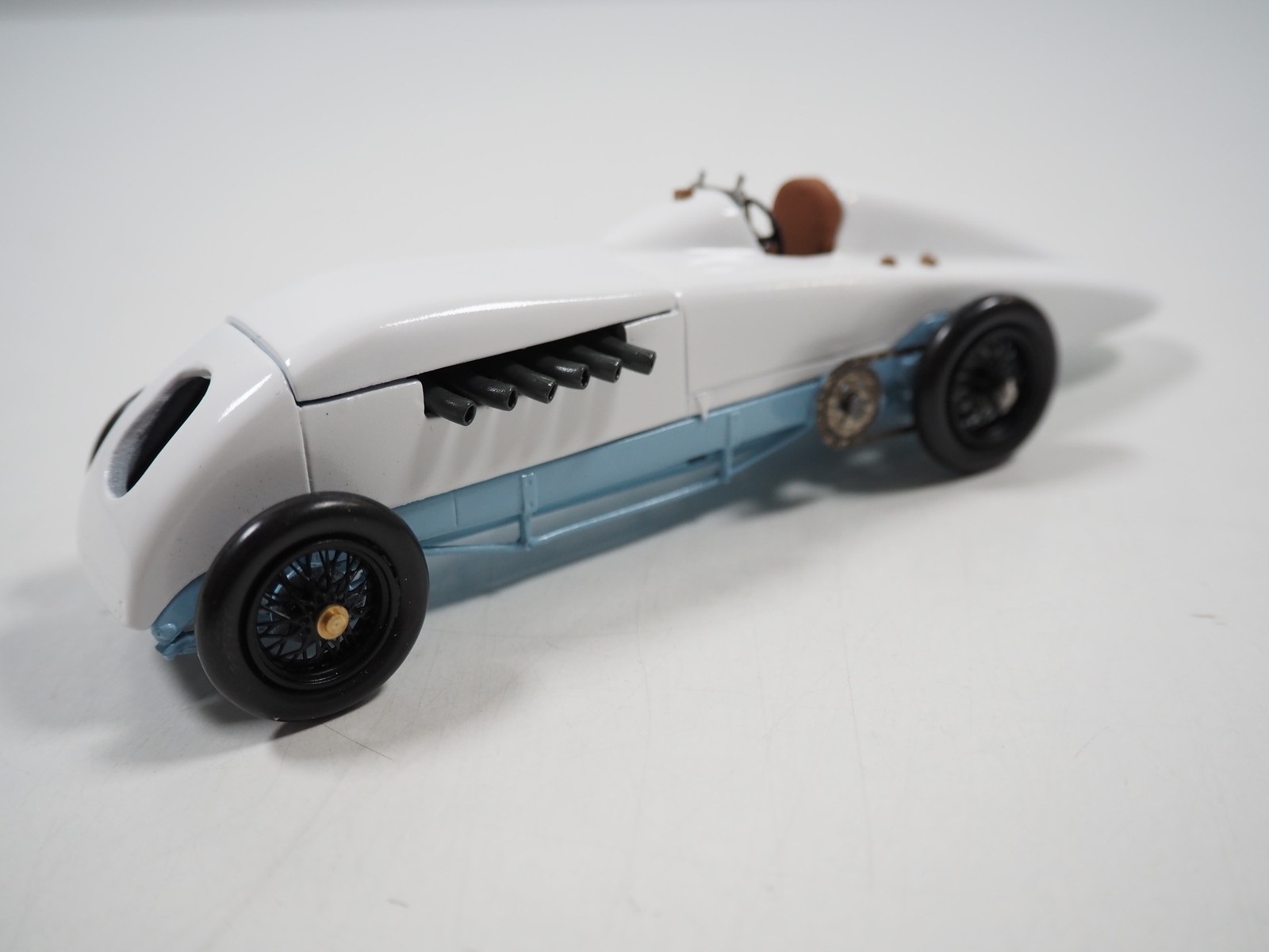 Lot 479 - A 1:43 scale MACH ONE MODELS (by Ian Jones)