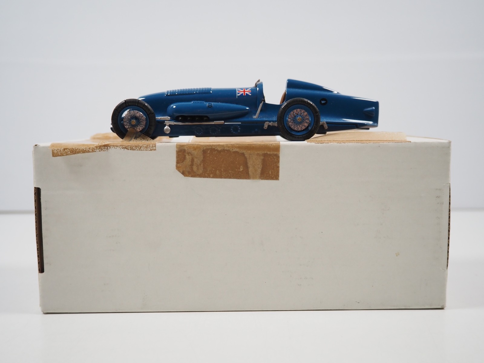 Lot 482 - A 1:43 scale PANDORA MODELS #Pan 2 hand