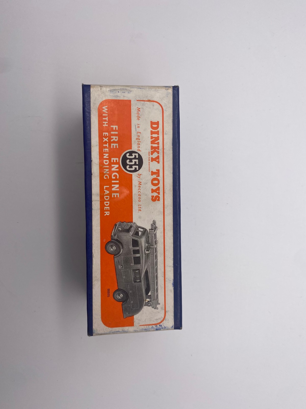 Lot 156 - A DINKY No 555 Fire Engine with Extending