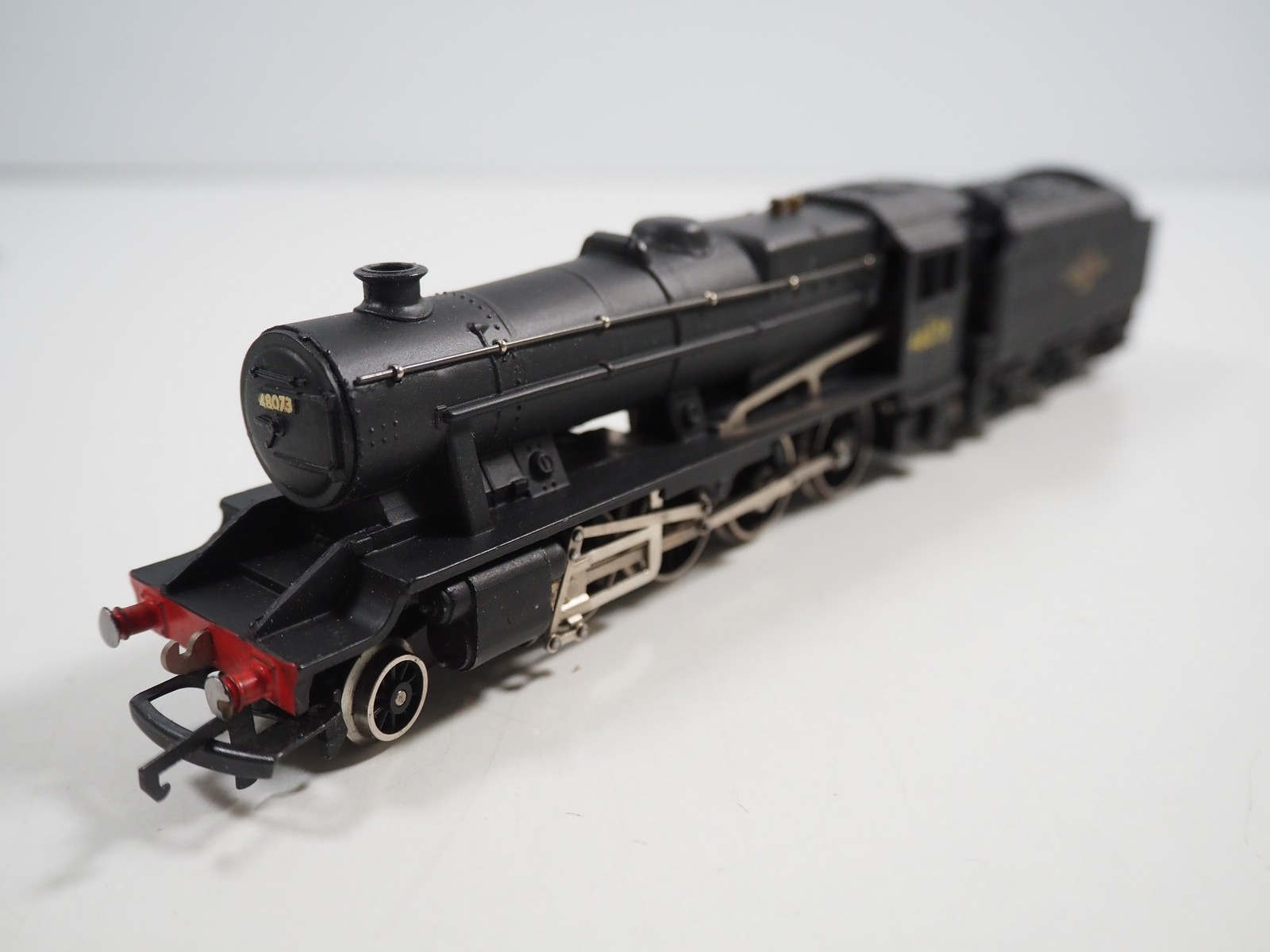 Lot 461 - A WRENN OO gauge 2224 Class 8F steam