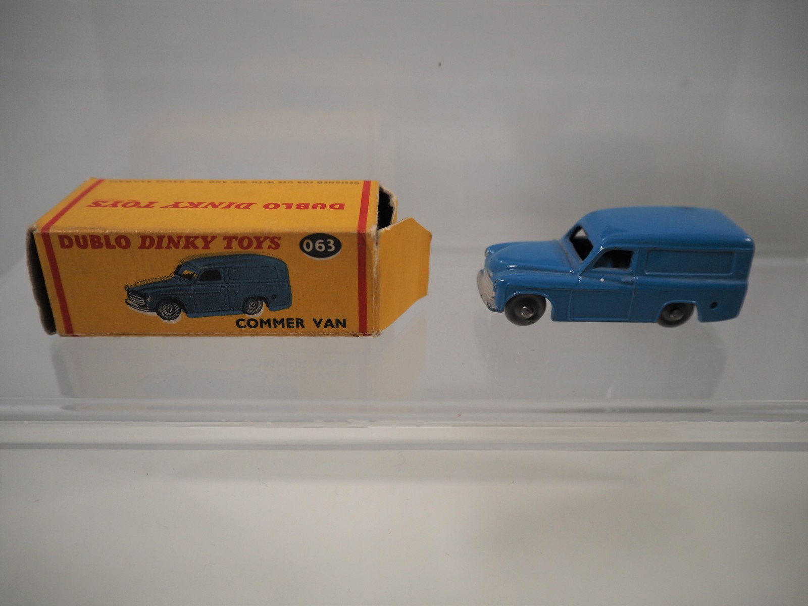 Lot 6 - A group of DUBLO DINKY vans/lorries comprising