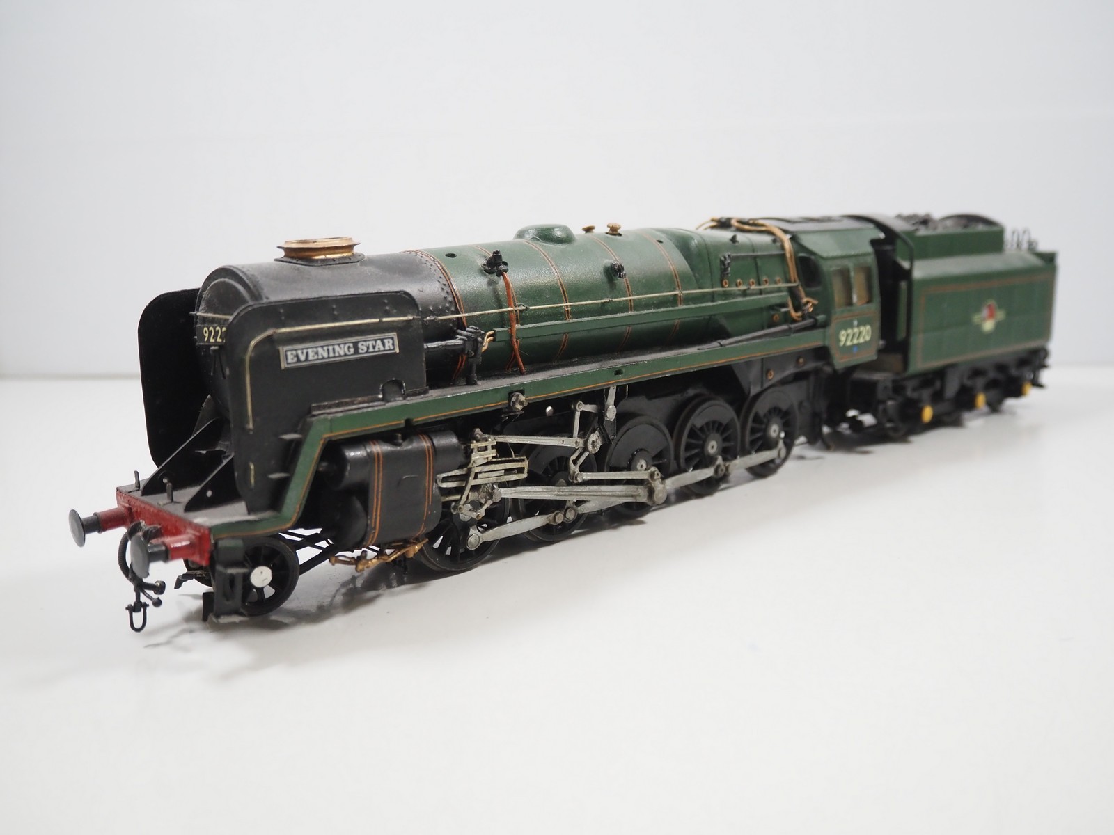 Lot 694 - A kitbuilt finescale O gauge 2-rail 12V DC
