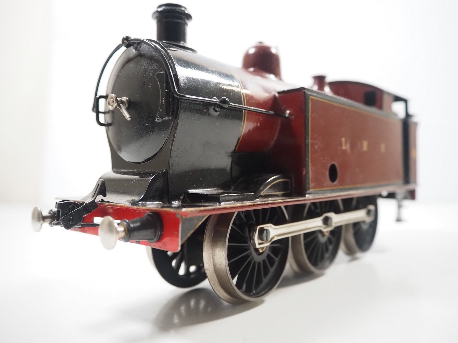 Lot 704 - A MARKLIN Gauge 1 T.M 1021 Clockwork steam