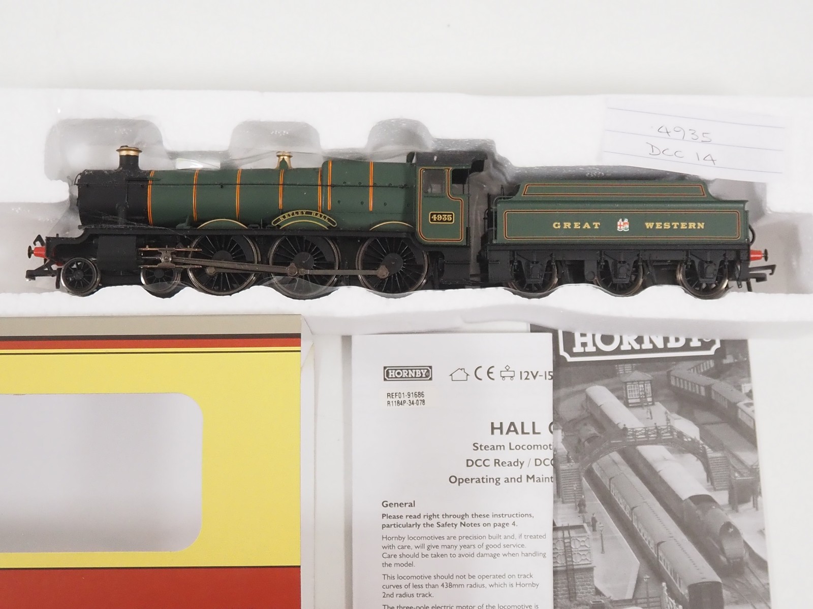 Lot 428 - A pair of OO gauge GWR steam locomotives by