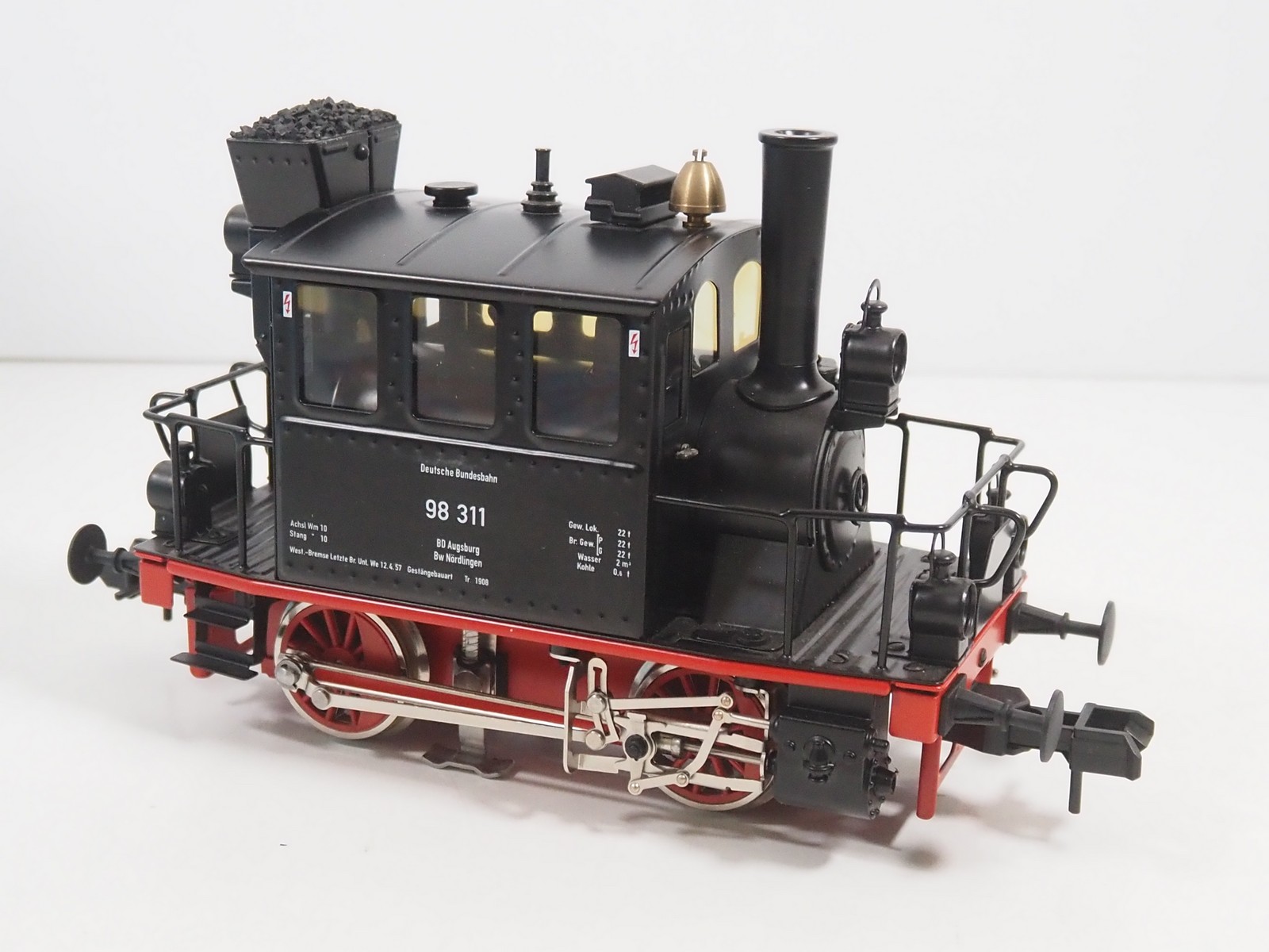 Lot 570 - A MARKLIN Maxi series Gauge 1 54504 BR98