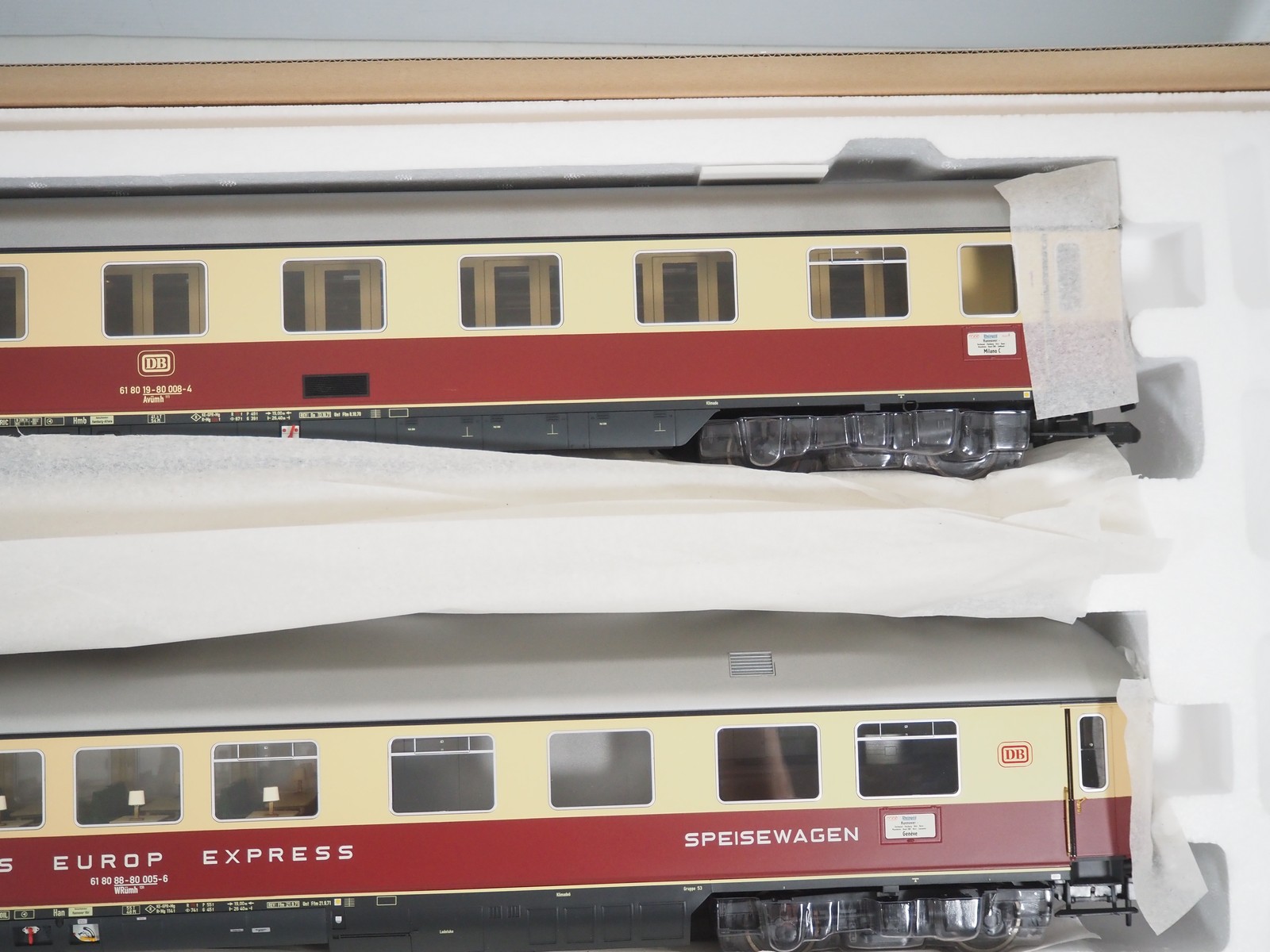 Lot 574 - A MARKLIN Gauge 1 58039 'Rheingold 2' triple