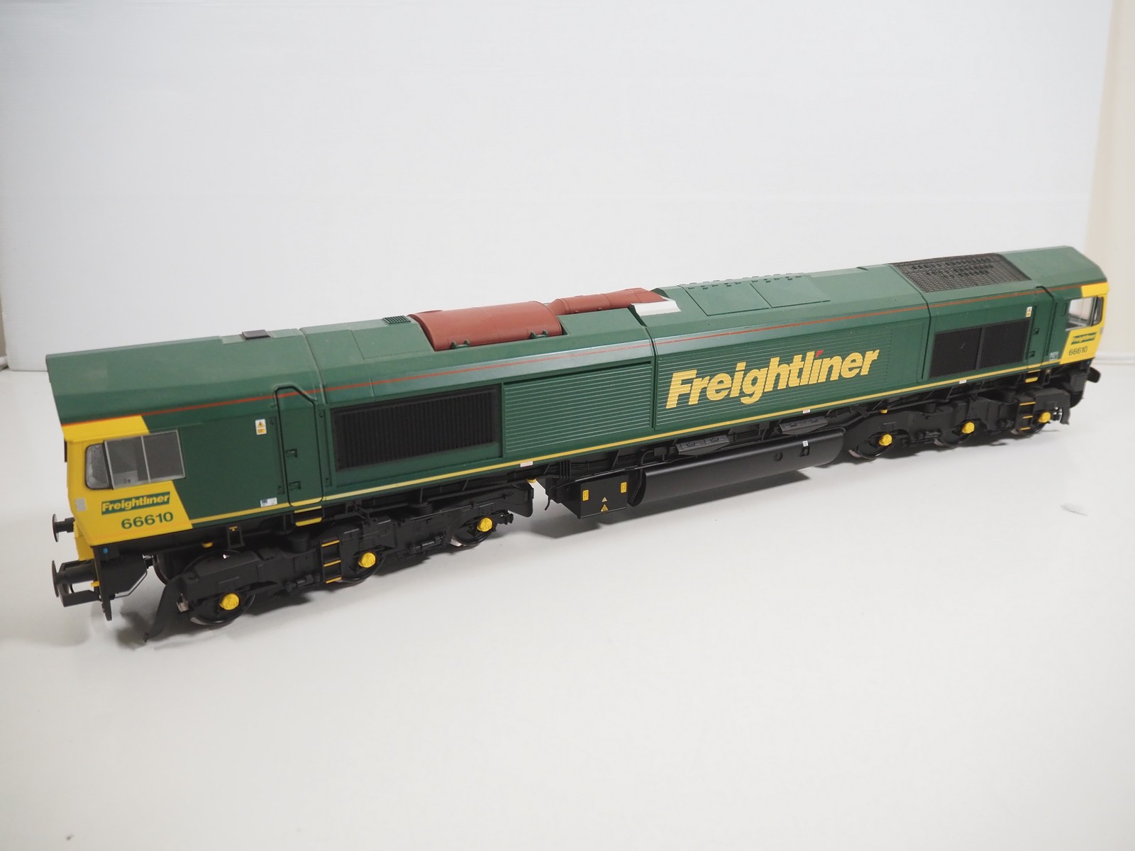 Lot 598 - An ARISTOCRAFT G scale class 66 diesel