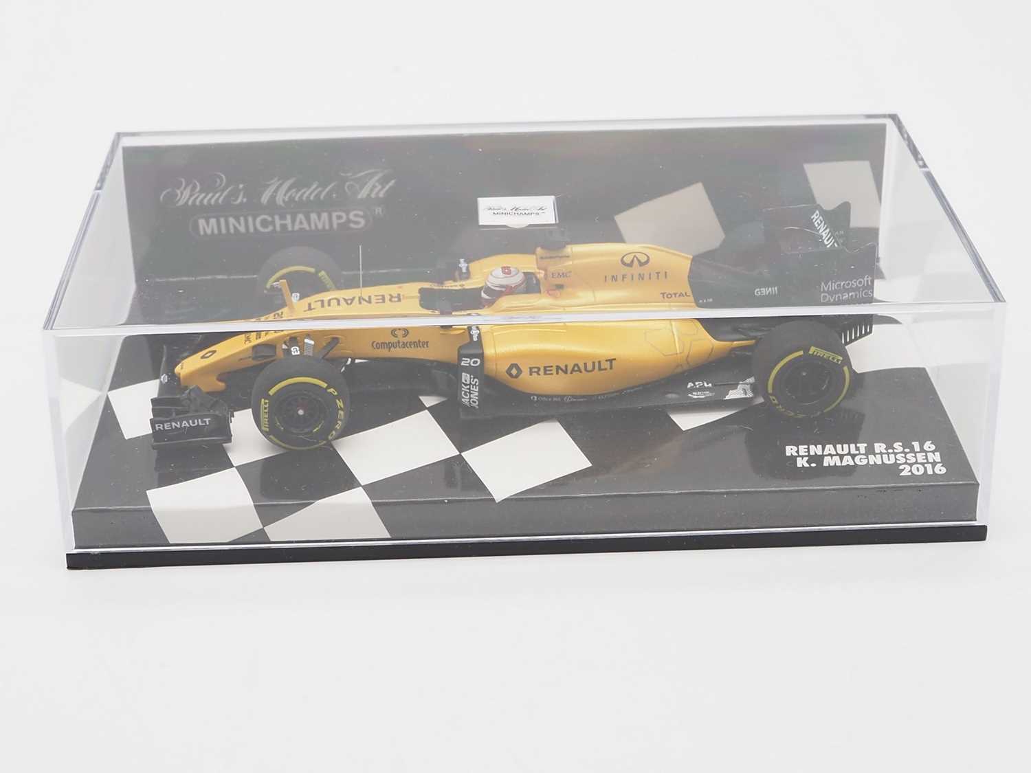 Lot 212 - A group of 1:43 scale Formula 1 race cars by