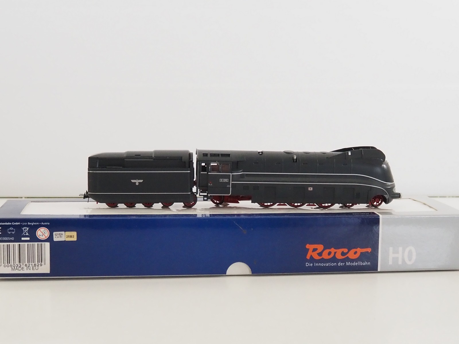 Lot 308 - A ROCO HO gauge German outline BR01 class
