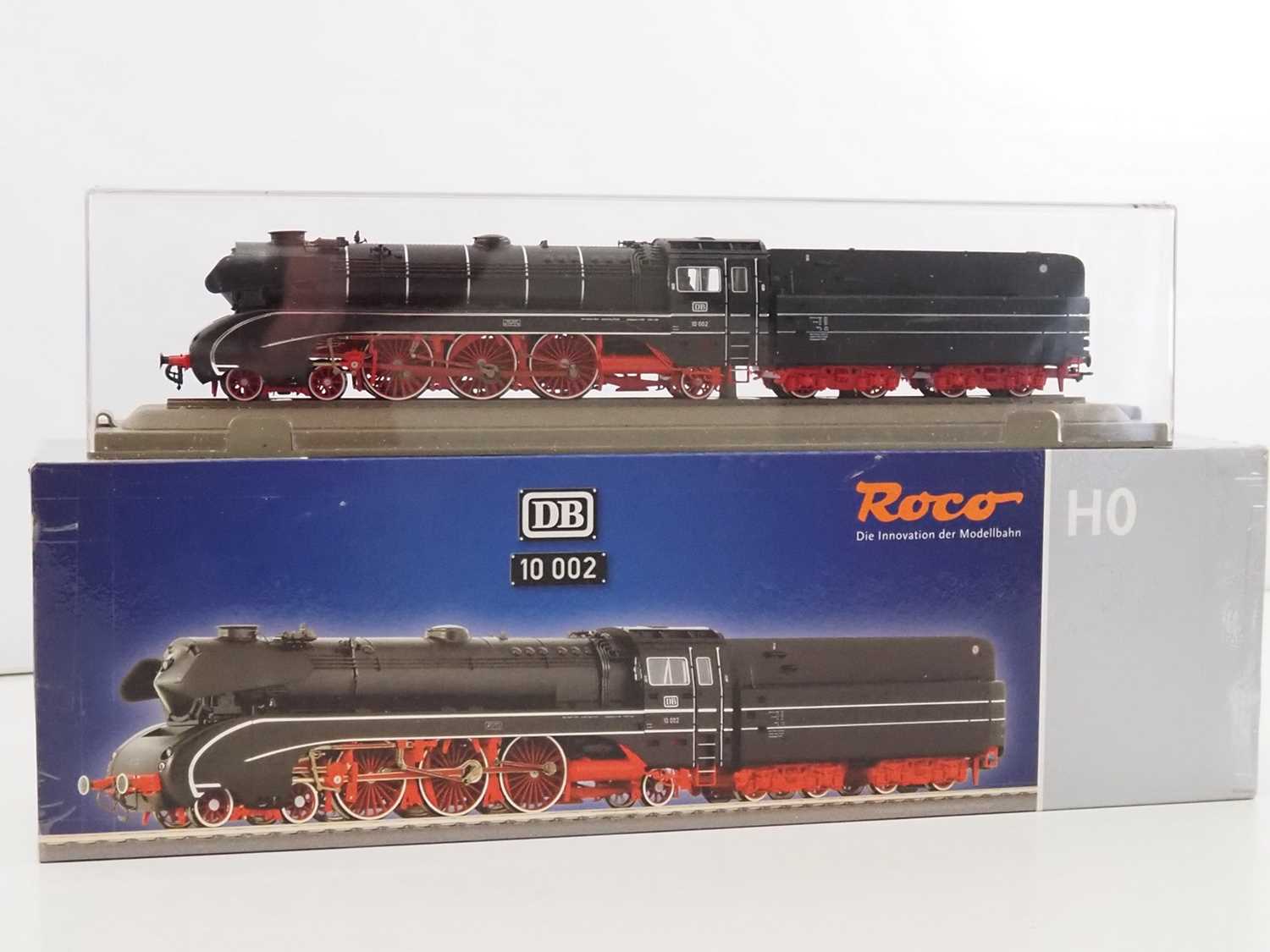 Lot 309 - A ROCO HO gauge German outline 62192 BR10