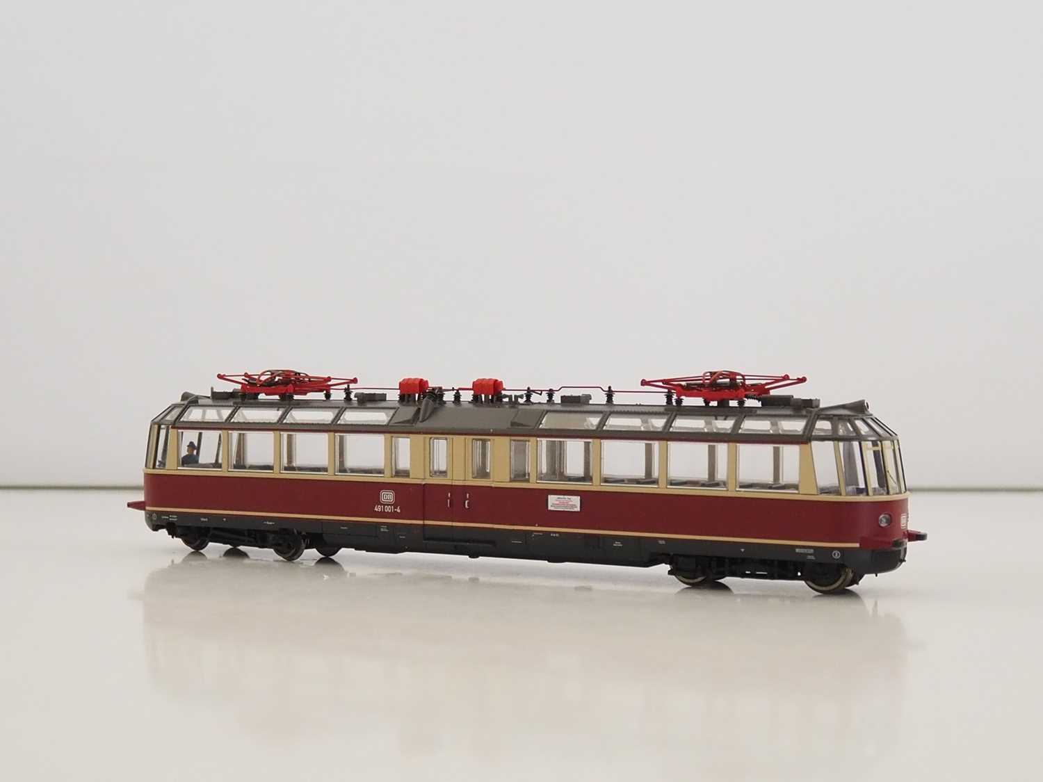 Lot 311 - A ROCO HO gauge German outline 73197 BR491