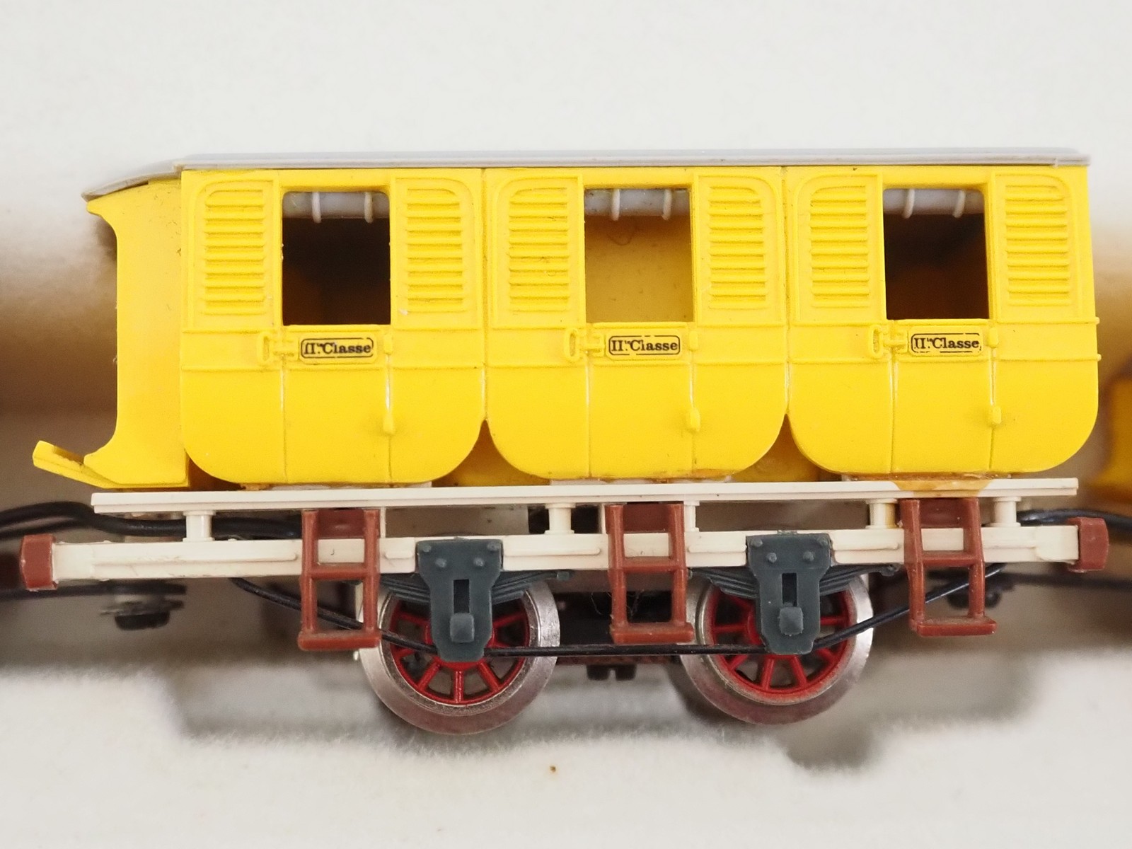 Lot 323 - A TRIX HO gauge German outline 1200 'Der