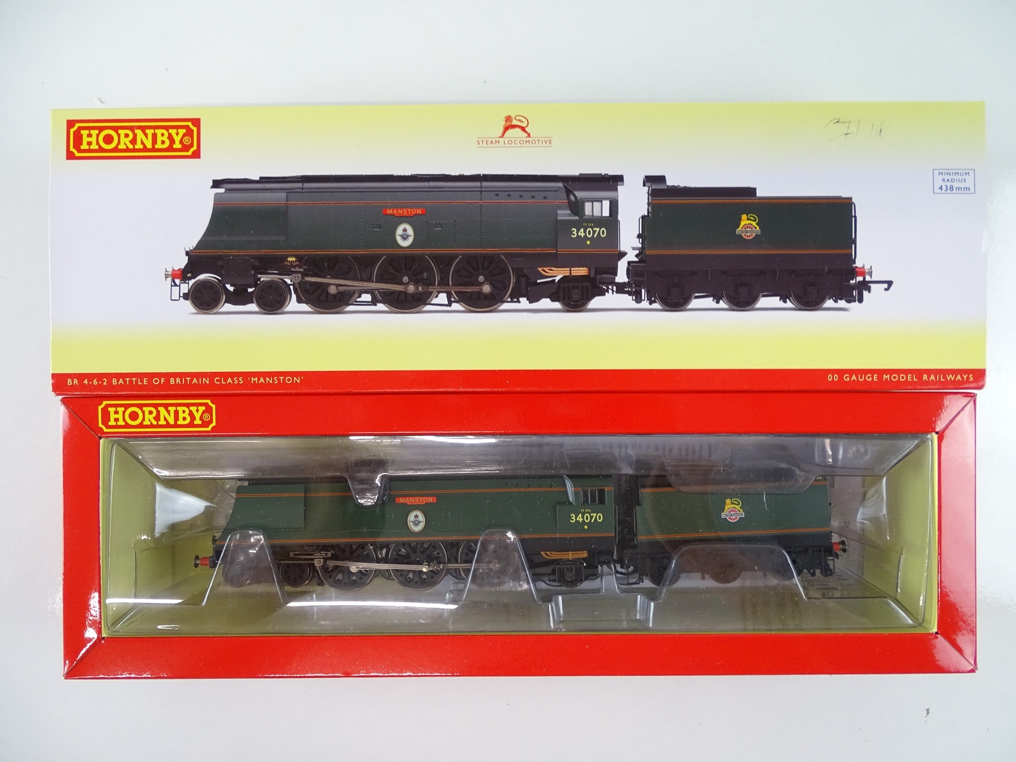 Lot 443 - A HORNBY Club Limited Edition R3249 Battle