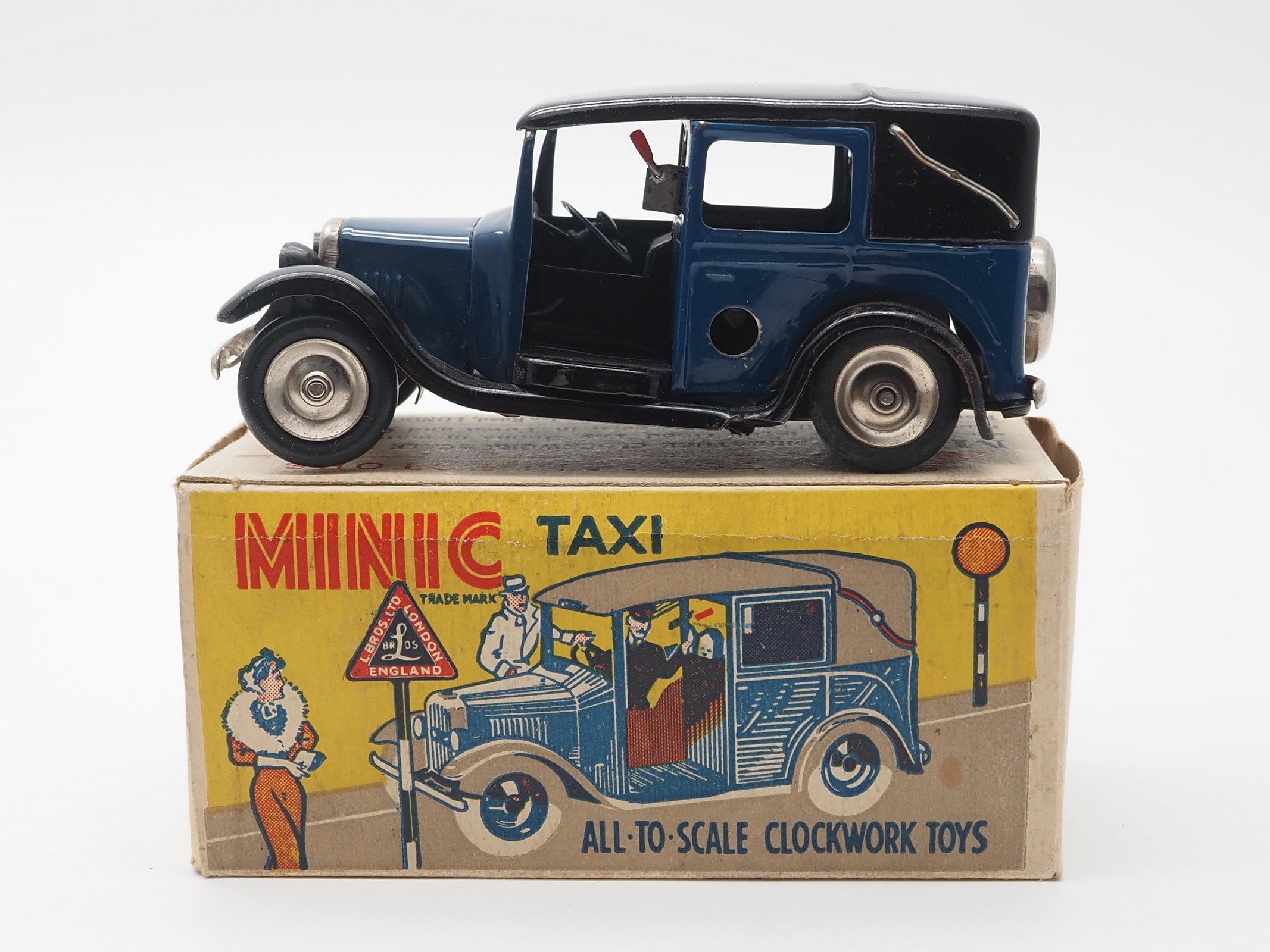 Lot 77 - An early post war TRI-ANG (TRIANG) MINIC 35M