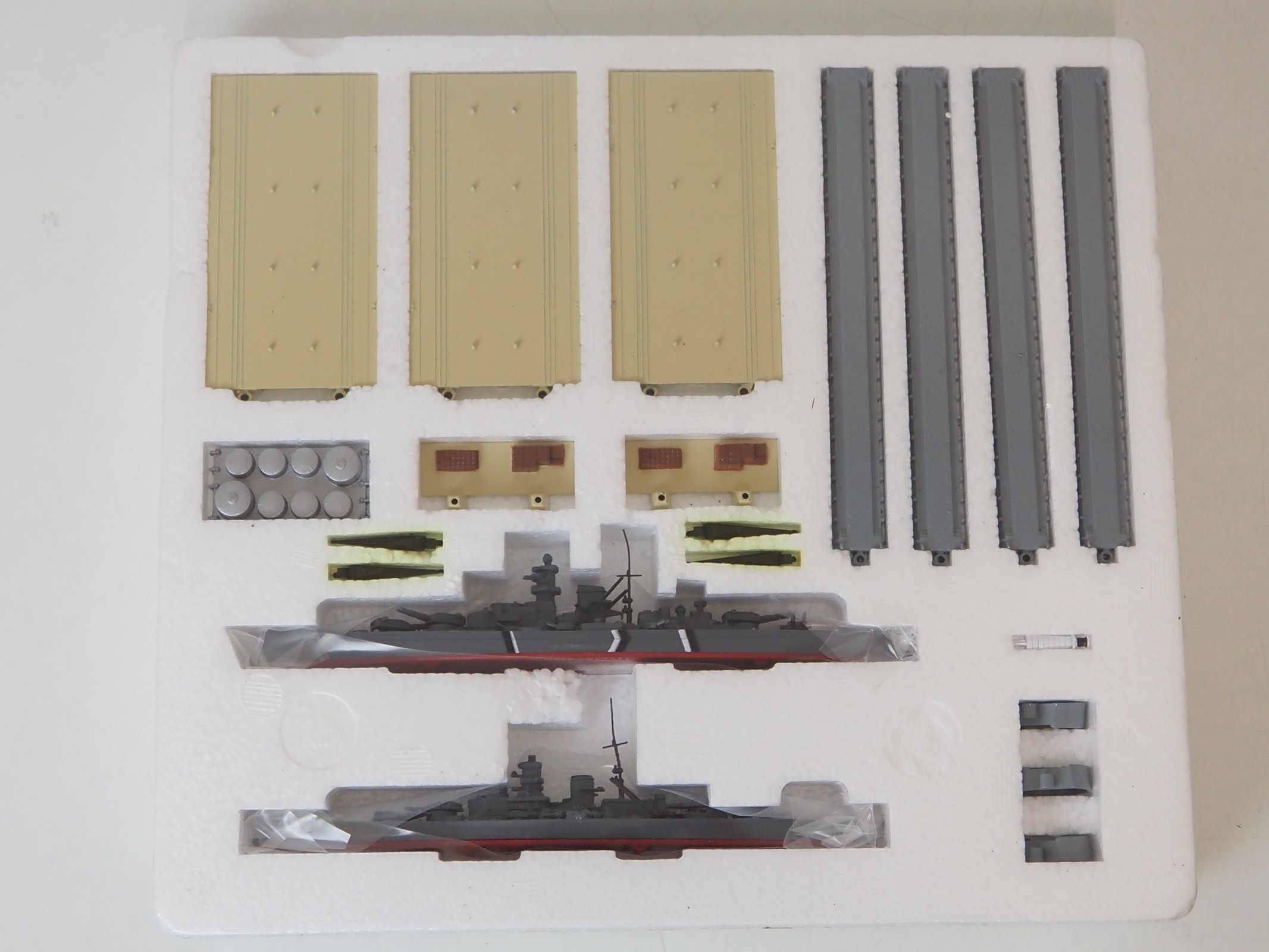 Lot 116 - A TRI-ANG MINIC SHIPS (TRIANG Period 2 Hong