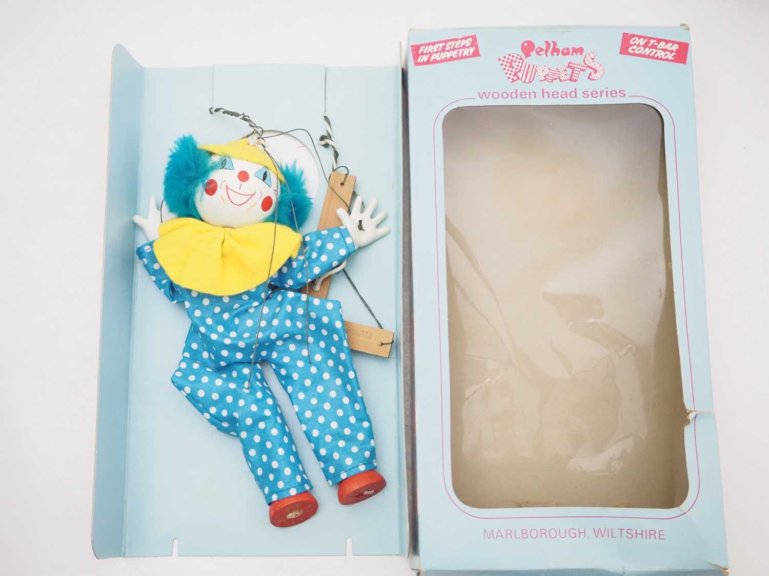 Lot 236 - A group of mixed vintage PELHAM PUPPETS
