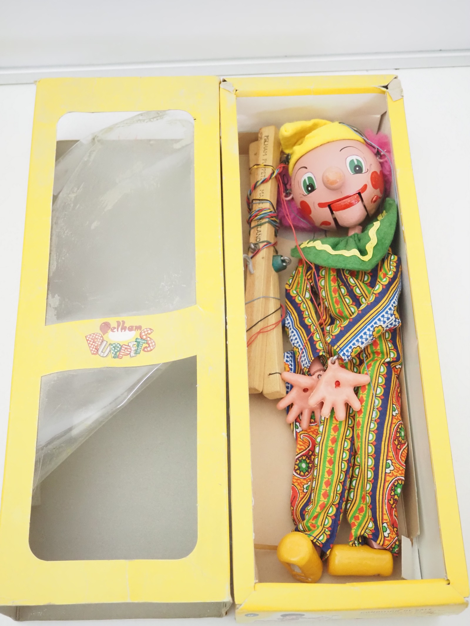 Lot 236 - A group of mixed vintage PELHAM PUPPETS