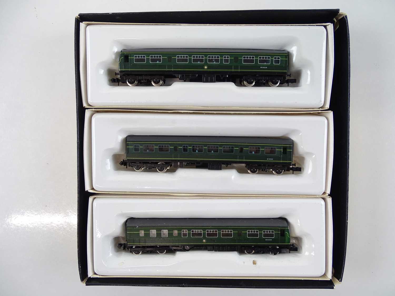 Lot 1 - A GRAHAM FARISH N Gauge 8143 3-Car Class 101